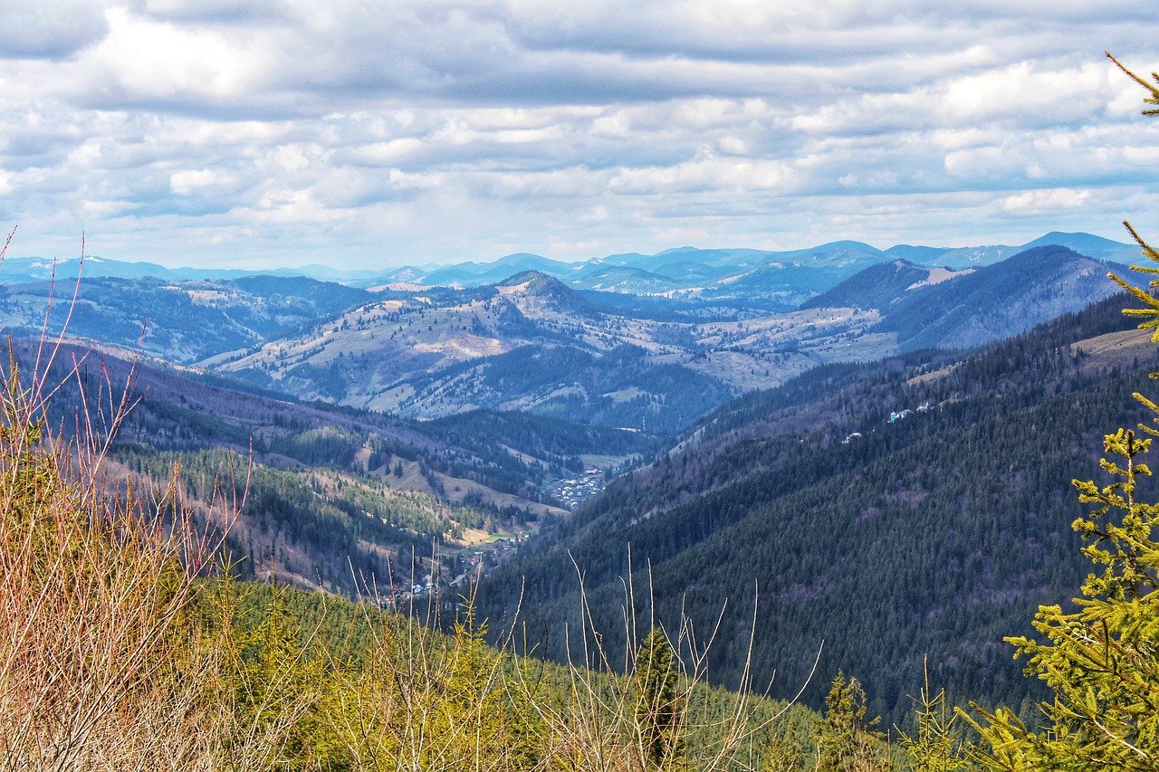 10 Best Places to Visit in Northeast Romania - Tourist Zaad